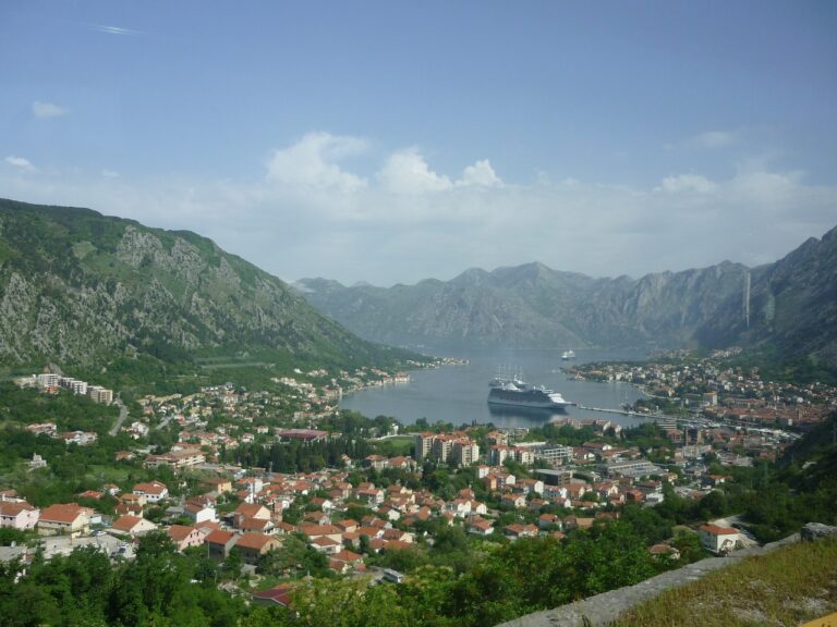 Vodič kroz Tivat | Sve što Vam je potrebno da znate | FunTravel Niš